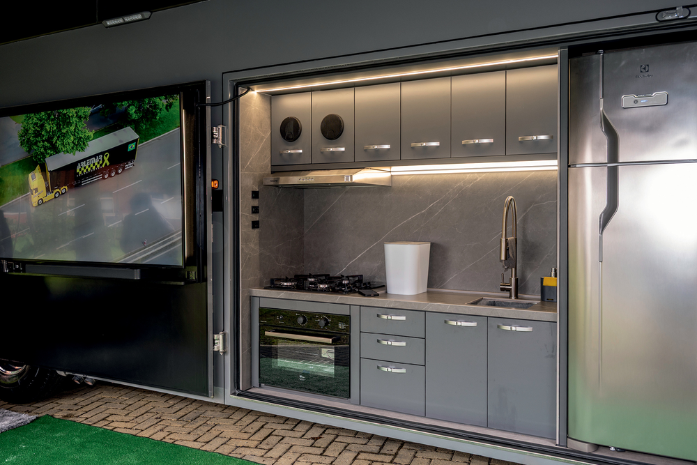 Motorhome de R$ 3,3 milhões é a 'casa mais potente do Brasil'