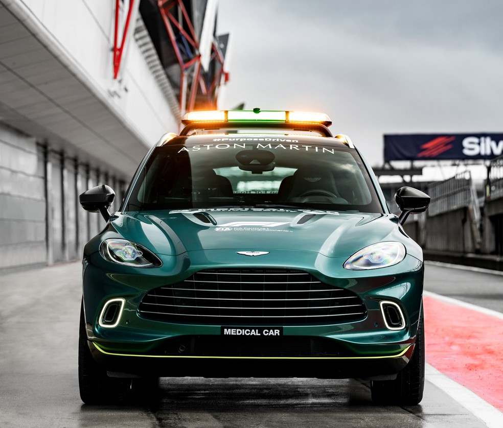 F1 2021: Mercedes mantém cor “Ferrari” e Aston Martin estreia como ...