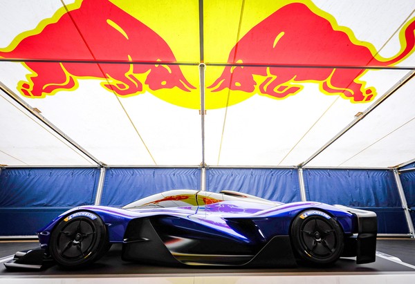 Red Bull lança hipercarro de R$ 35 milhões e 1.200 cv inspirado na F1
