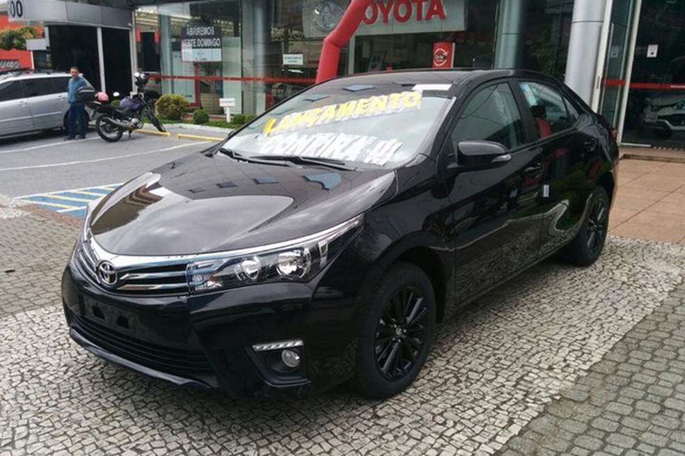 Toyota Corolla ganha nova versão com visual esportivo