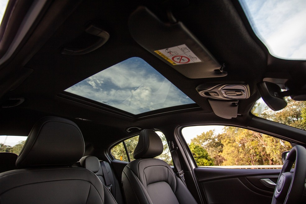 Teste: Fiat Fastback 2026 muda para encarar Nivus e impedir 'Efeito Tera'