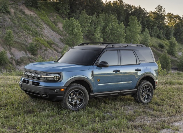 Ford lança nova família Bronco, que pode chegar ao Brasil