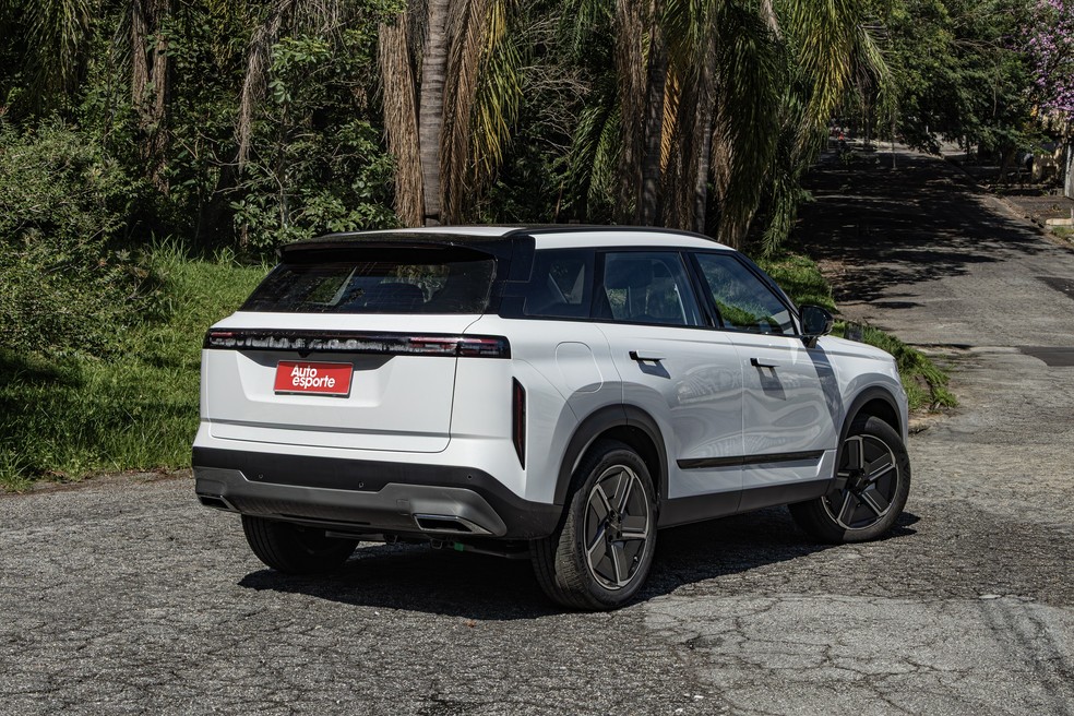 Vídeo: Jaecoo 7 é novo SUV híbrido chinês que anda mais que Song e Haval