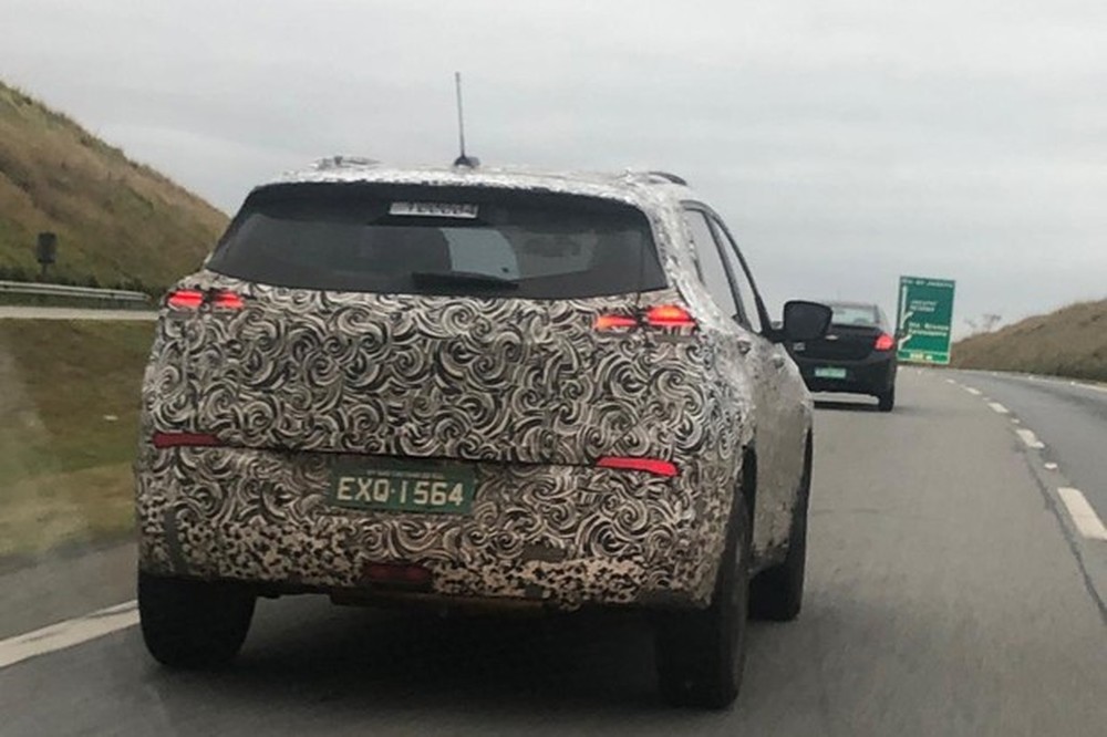 Novo Chevrolet Tracker roda camuflado no Brasil, mas só chega em 2020
