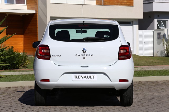 Renault Sandero é reestilizado; veja primeiras imagens oficiais