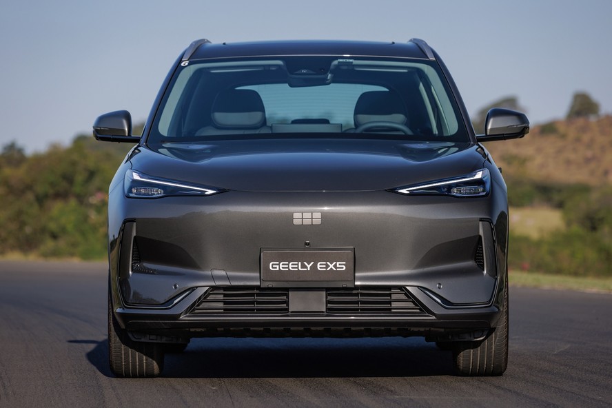 Chinesa Geely compra 26% da Renault do Brasil e vai fazer carros no país