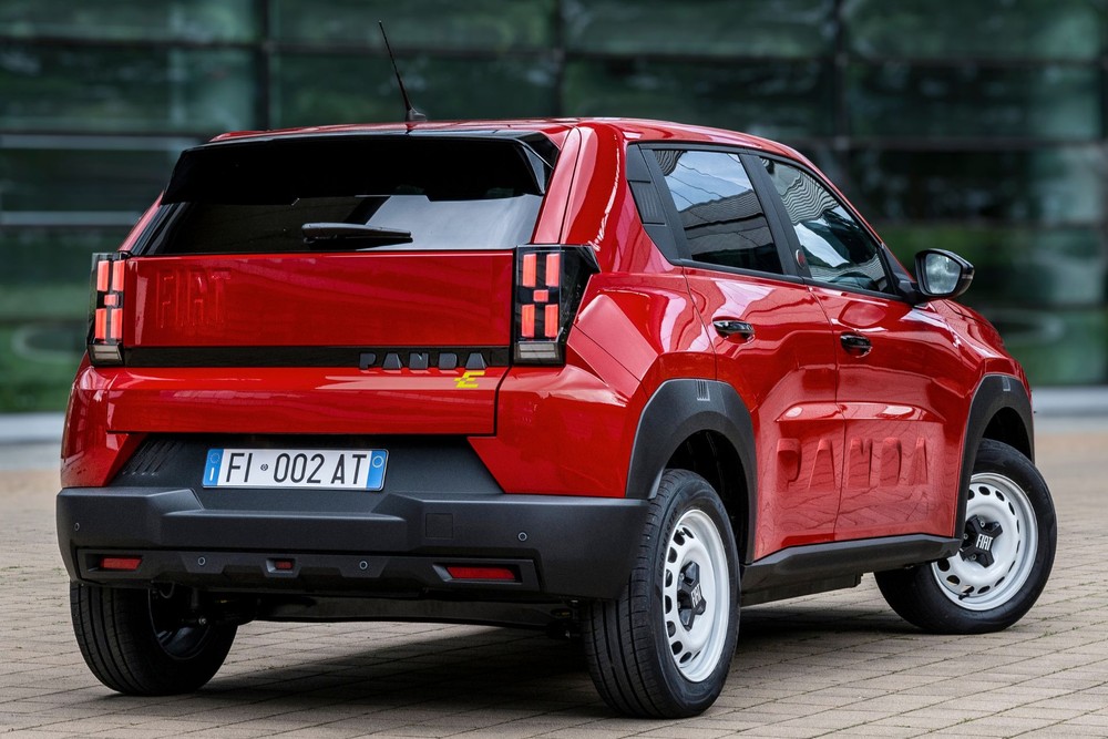 Fiat Grande Panda terá outro nome e visual inédito no Brasil