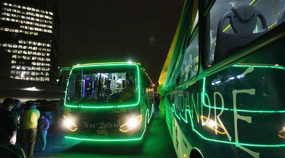 Bus Copa passa jogos do torneio durante as viagens