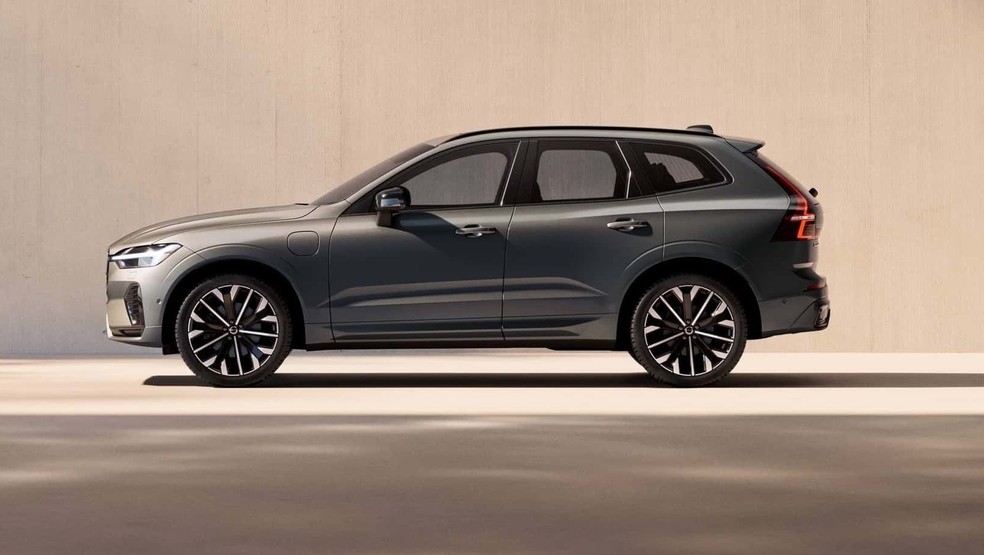 Volvo EX60 chega ao Brasil em 2026 para ser 'irmão elétrico' do XC60