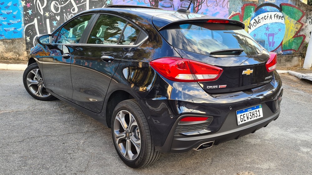 Teste: Chevrolet Cruze Sport6 pode ser o fim de uma era que já deixa ...