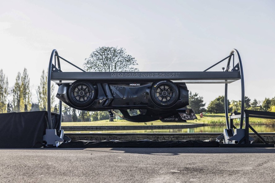 McMurtry Spéirling é o 1º carro no mundo a andar de cabeça para baixo