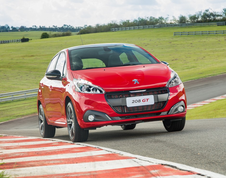 Teste: Peugeot 208 GT