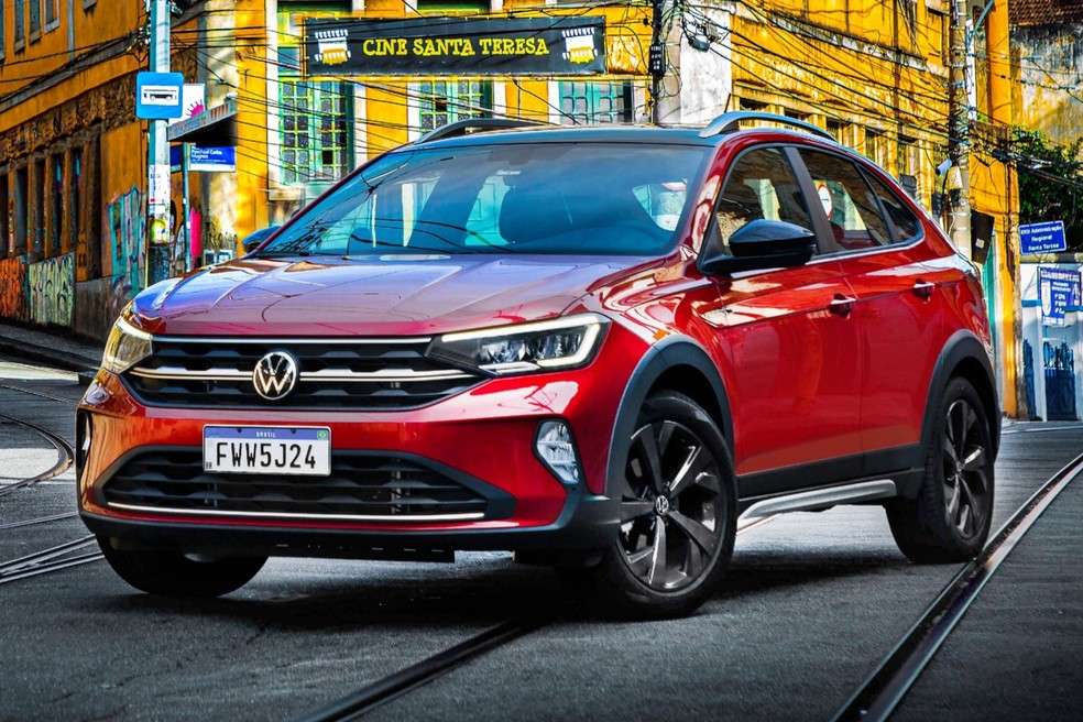 5 carros seminovos com piloto automático adaptativo por até R$ 120 mil