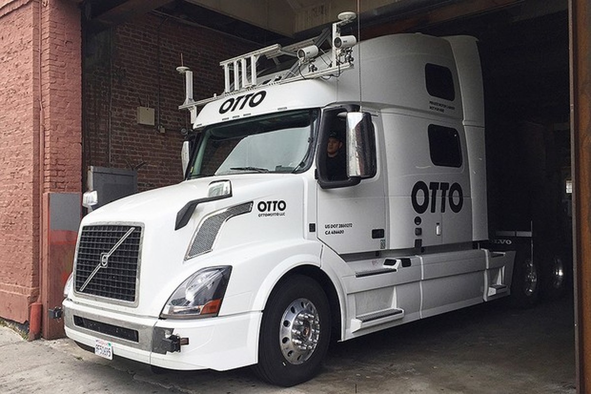 Caminhões autônomos da Uber fazem frete nos Estados Unidos