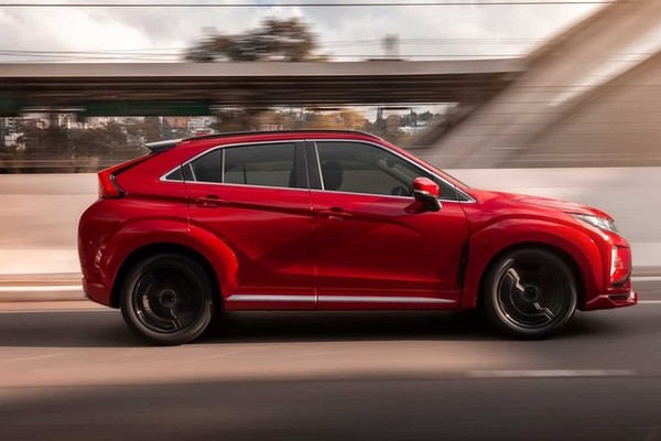 Mitsubishi lança versões Sport e Outdoor do Eclipse Cross com produção ...