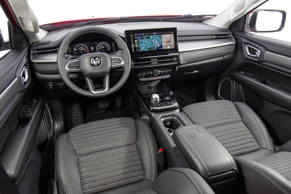 Ram Rampage 2027 estreia motor 2.0 turbo flex nas versões Laramie e R/T