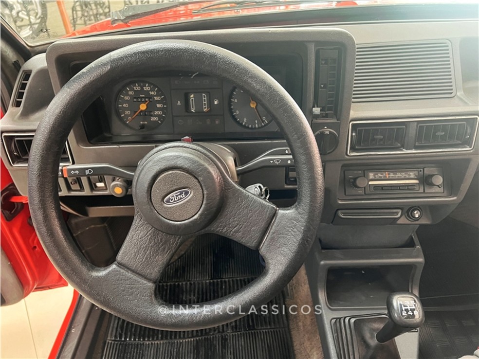 Achado usado: Ford Escort XR3, o esportivo nacional 'atestado' por Senna