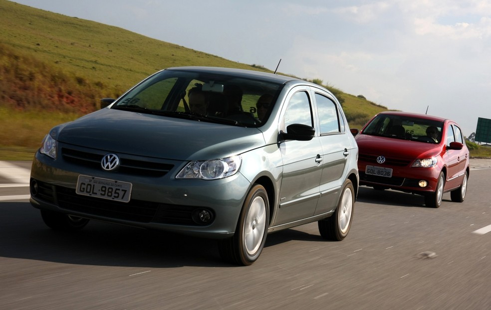 5 carros usados de até R$ 25 mil para quem busca economia e espaço