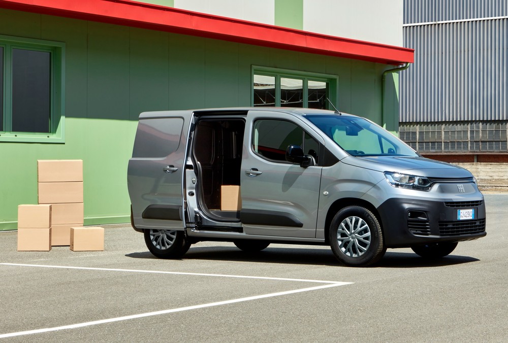 Novo Fiat Doblò surge com cara de Citroën, motor elétrico e funções ...