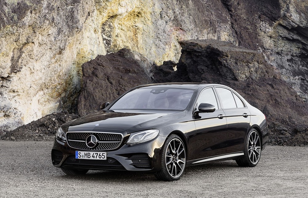 Mercedes-AMG E43 4MATIC é revelado com 400 cv