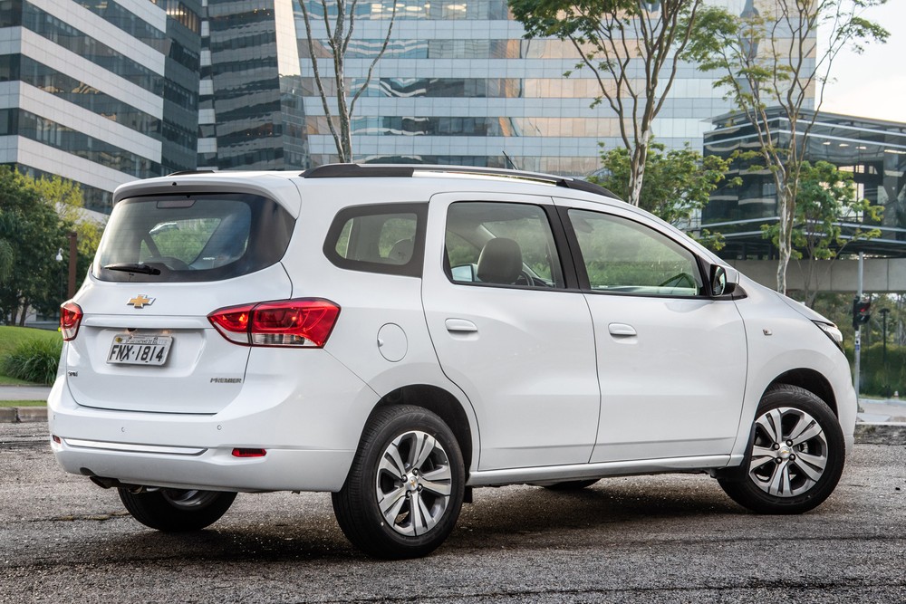 6 carros usados ideais para acomodar toda a família a partir de R$ 30 mil
