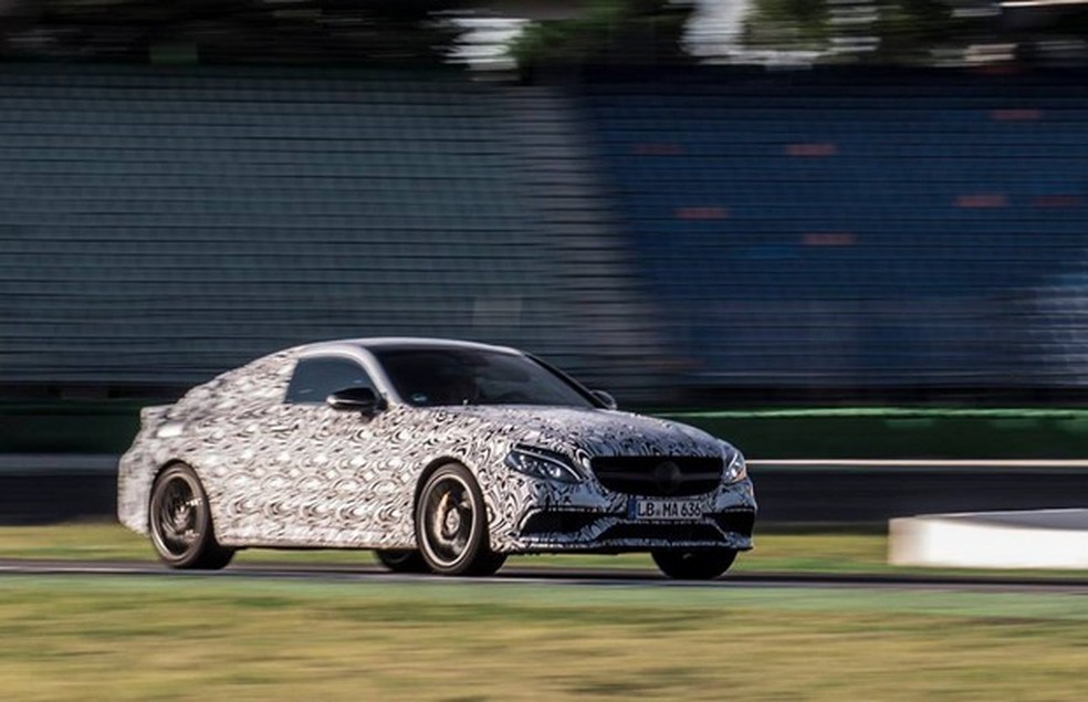 Mercedes divulga teaser do C63 Coupé