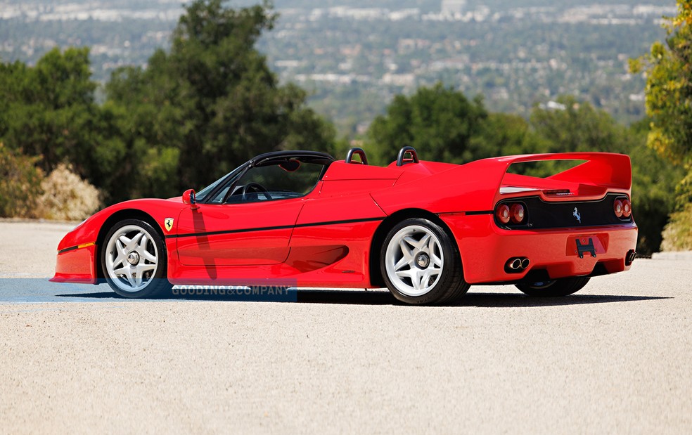 Raríssima Ferrari F50 que foi de Mike Tyson deve ser vendida por R$ 30 ...