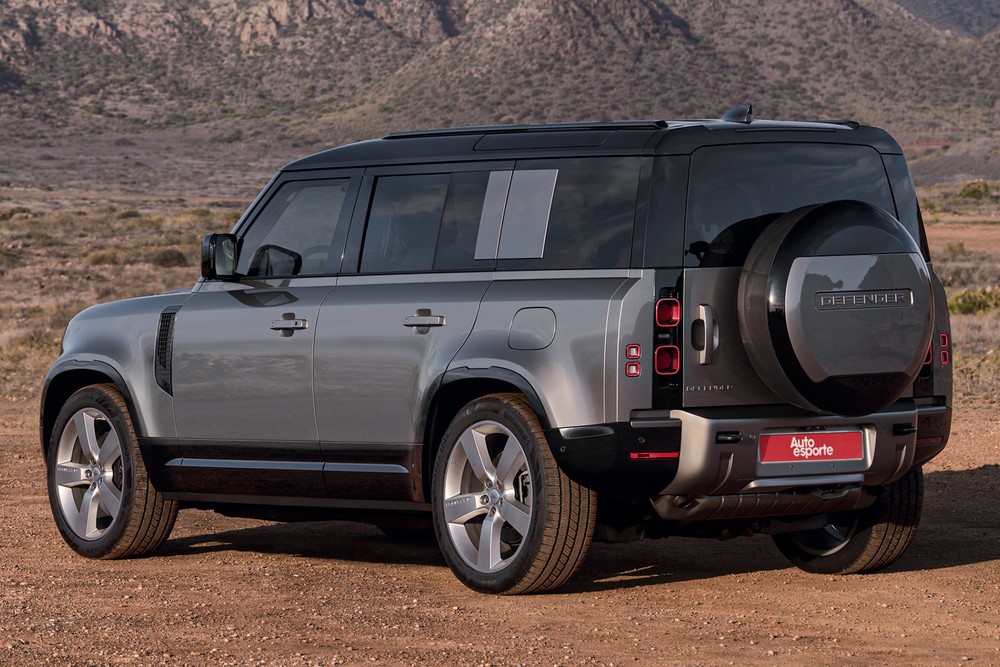 Teste: Land Rover Defender 2025 navega entre o moderno e o nostálgico