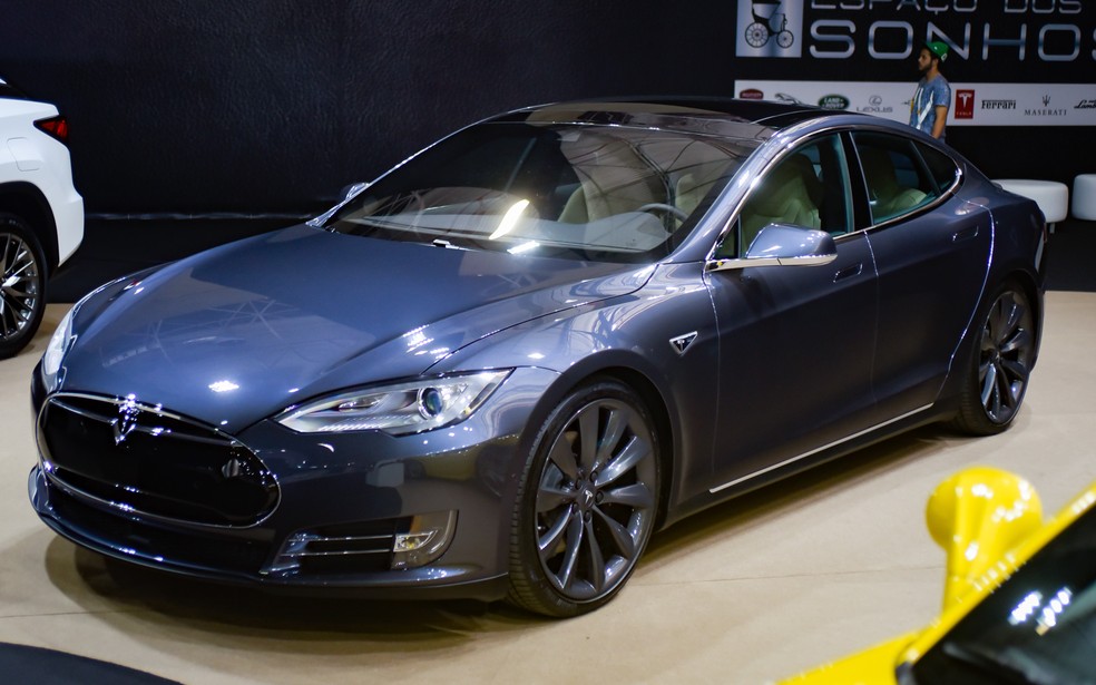 Público do Salão de SP destaca elétricos, pede Tesla e quer chegar mais ...