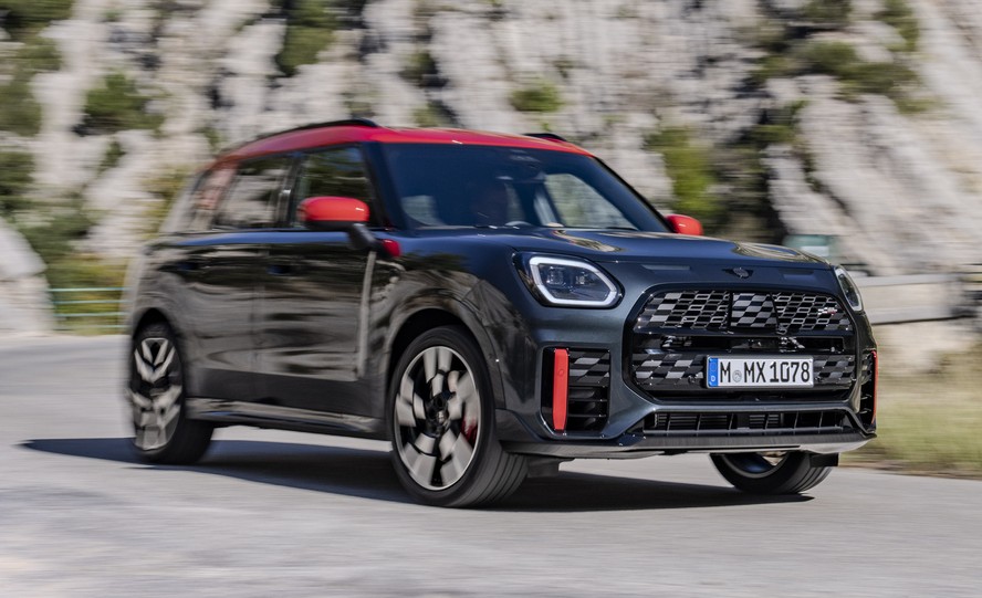 Novo Mini John Cooper Works Countryman 2025 chega ao Brasil; veja o preço