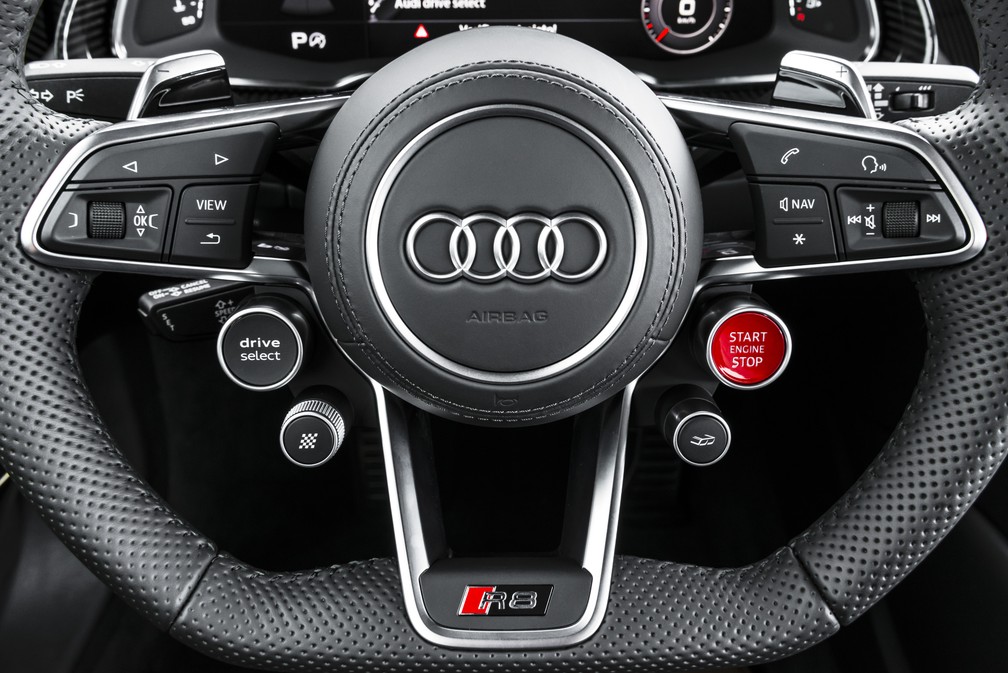 Audi R8: primeiras impressões