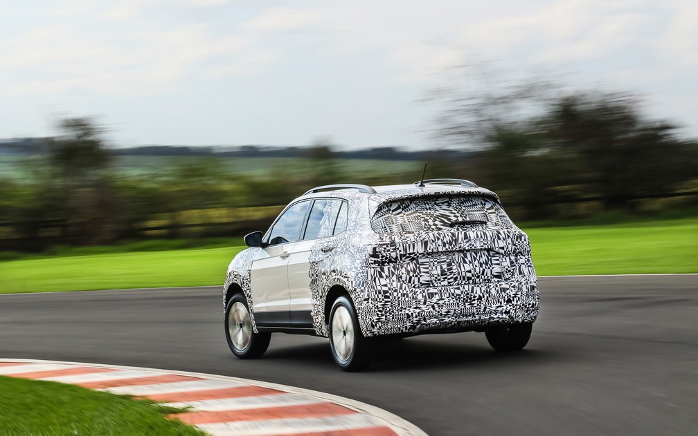Volkswagen mostra T-Cross em ação no Brasil e as medidas do SUV