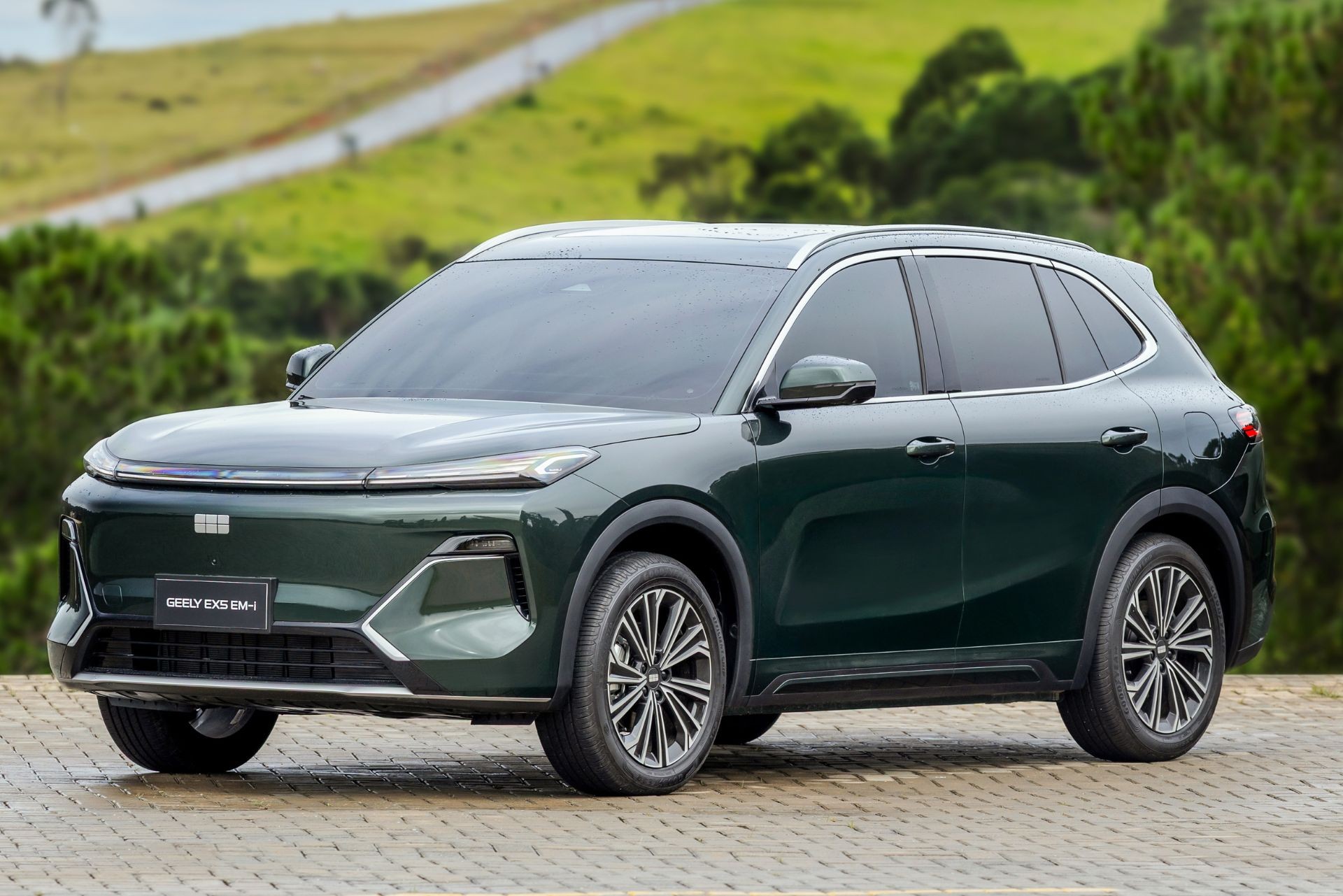 Geely EX5 EM-i, carro do vencedor do BBB26, é SUV híbrido de 262 cv