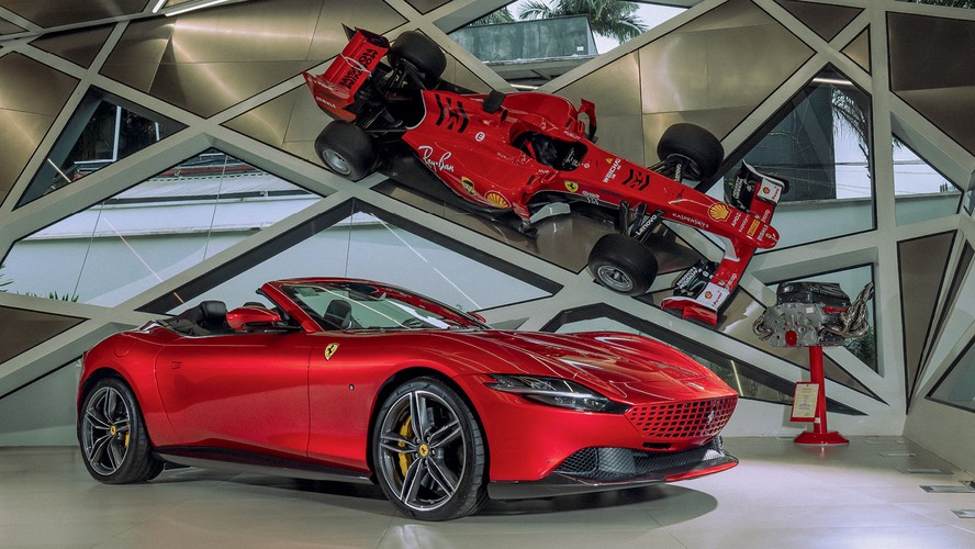 Lancha Ferrari