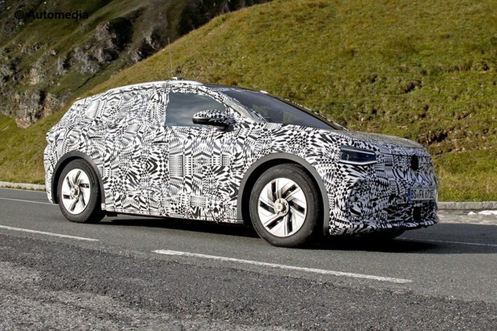 Este é o VW ID.4 Crozz, próximo SUV elétrico da marca - anda sozinho e ...