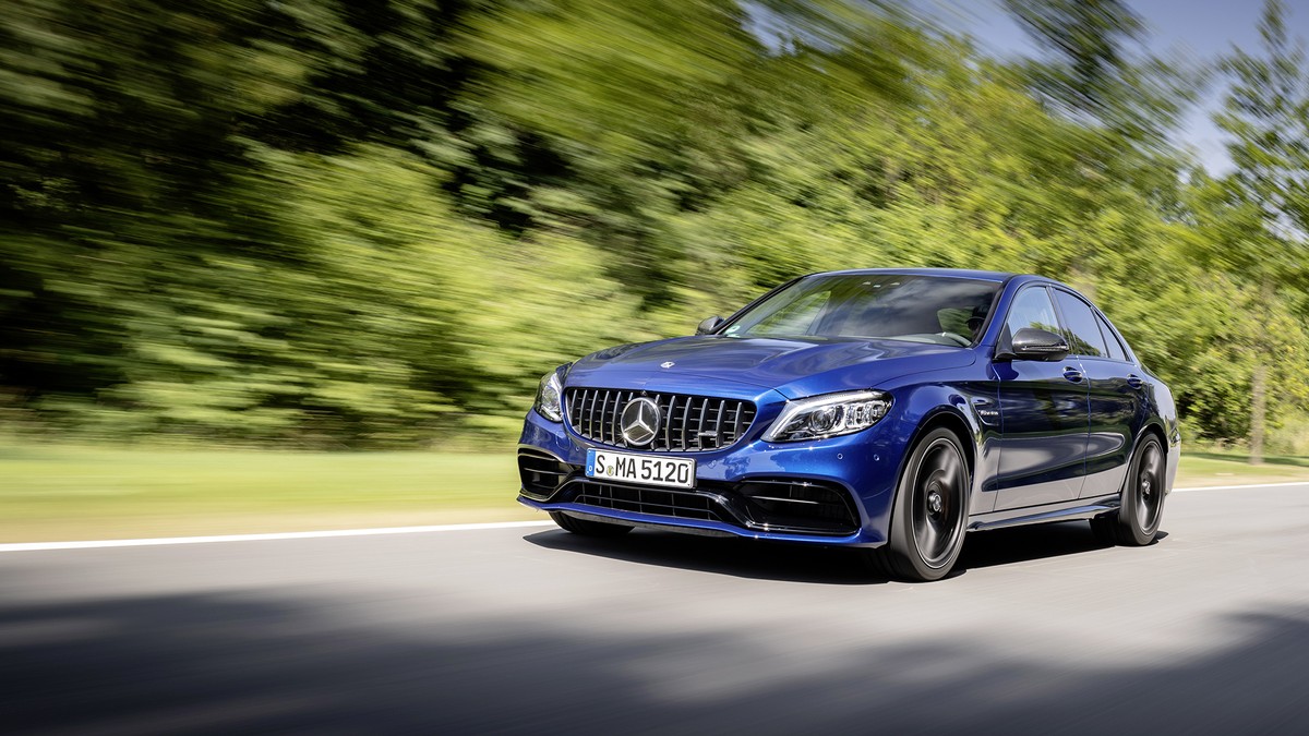 Mercedes-AMG lança C 63 e C 63 S no Brasil a partir de R$ 499.900