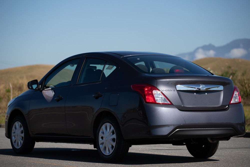 Nissan lança Versa V-Drive 1.0 em nova loja online por R$ 57.990