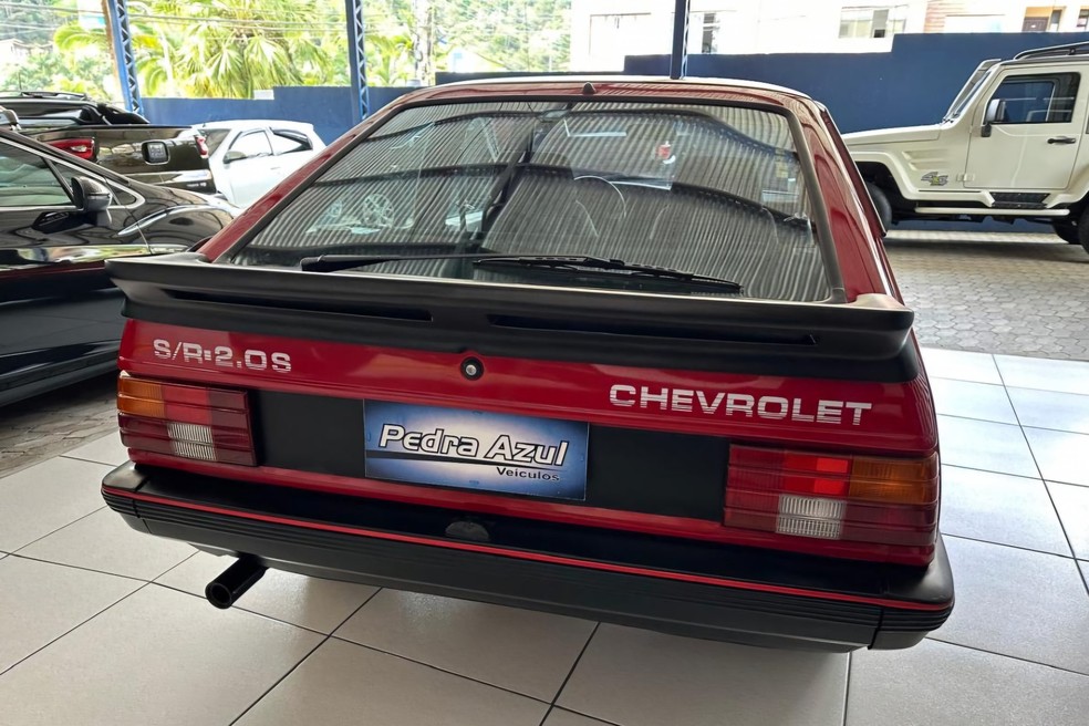 Achado usado: Chevrolet Monza S/R “zerado” chama atenção pela originalidade