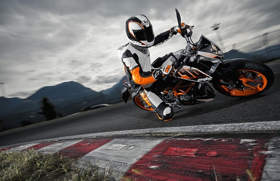 KTM 390 Duke BS6 Price Mileage, Specs, Images Of 390 Duke