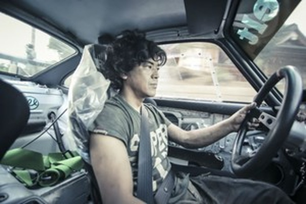 O mundo em estado bruto: conheça a oficina de Porsche de Akira Nakai