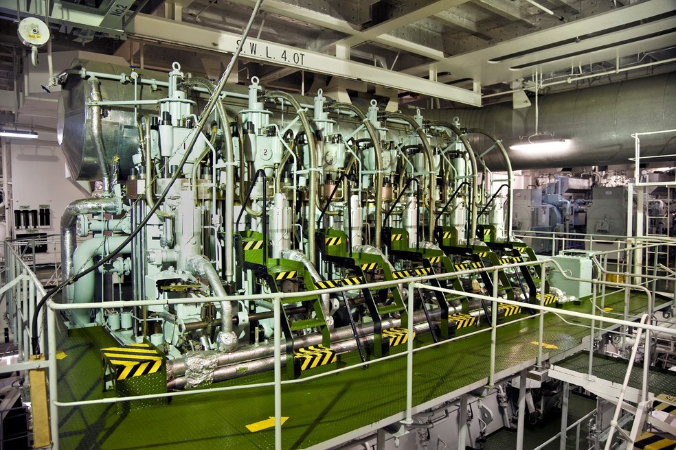 Como funciona o transporte de carros em navios?