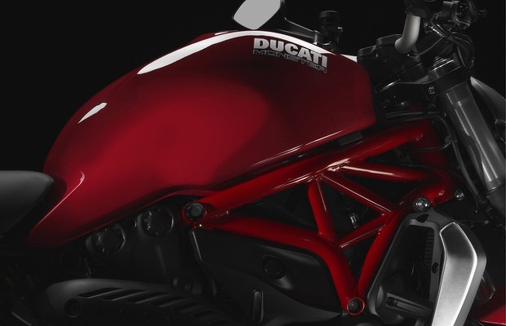 Ducati Monster 1200: um monstro na estrada