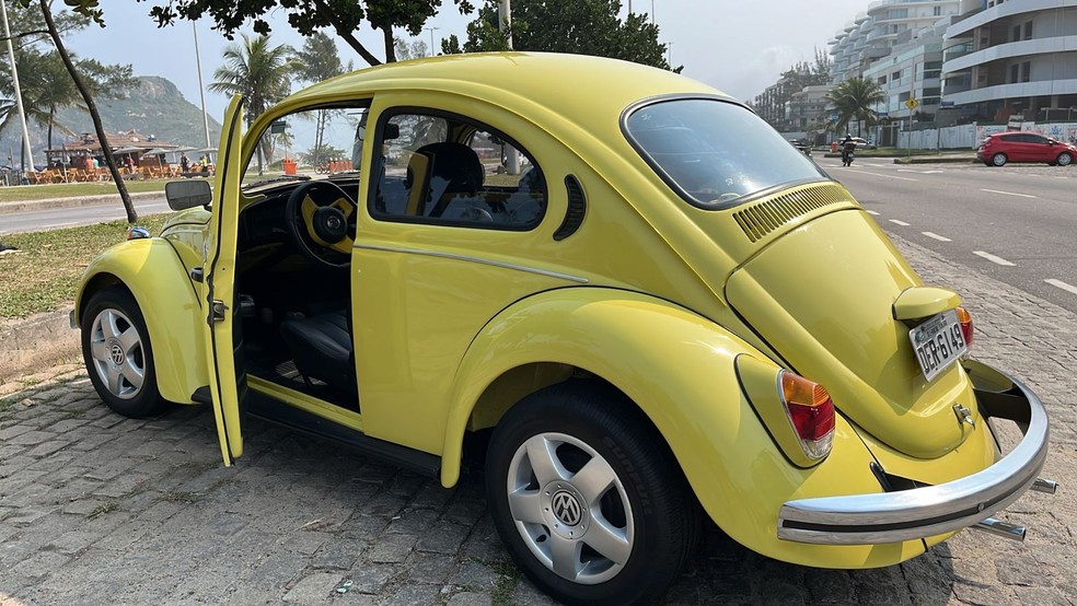 Ator Marcos Winter cria 'luz de obrigado' em Fusca e quer patentear ideia