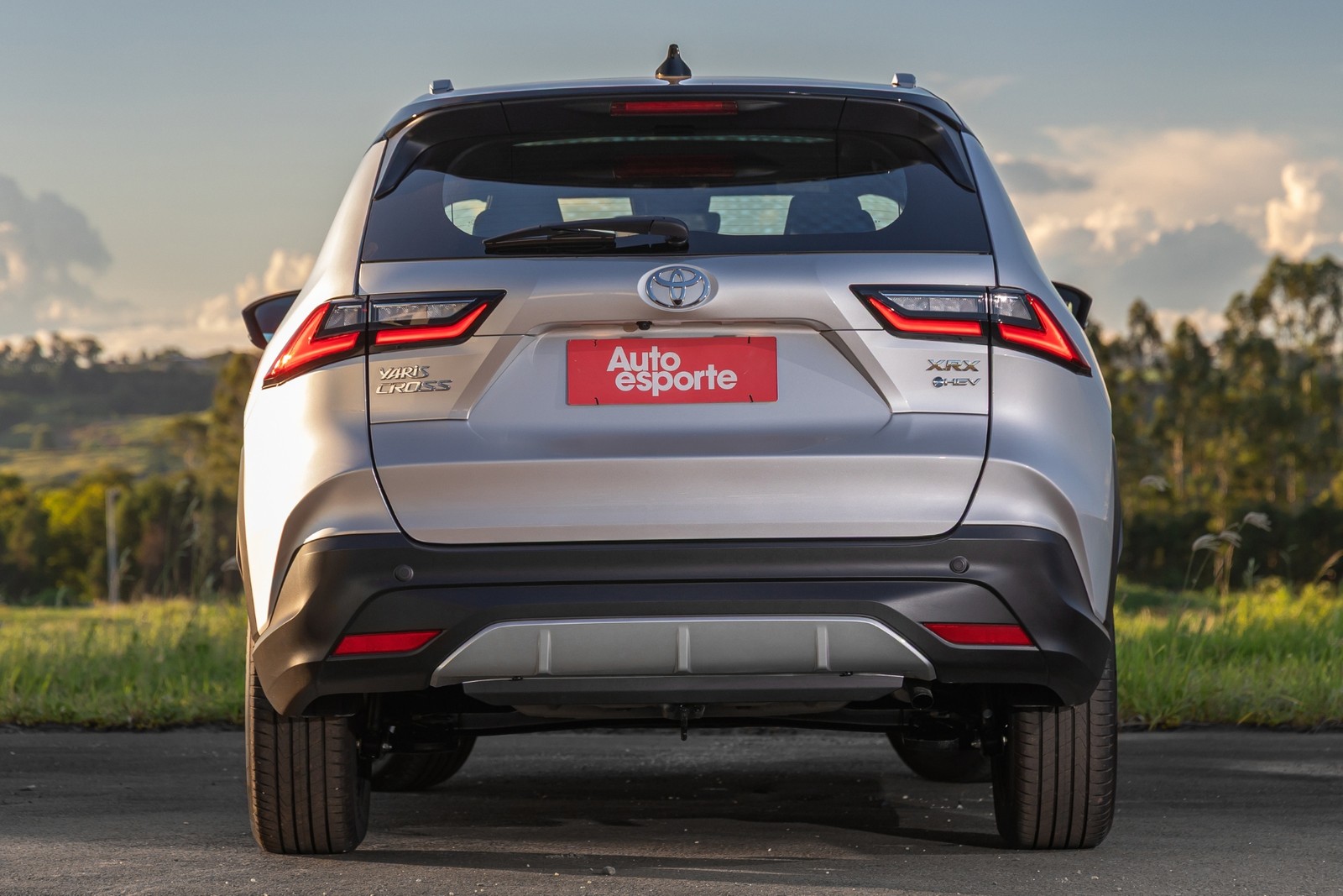 Teste: Toyota Yaris Cross Hybrid faz 19,8 km/l e é mais rápido que ...