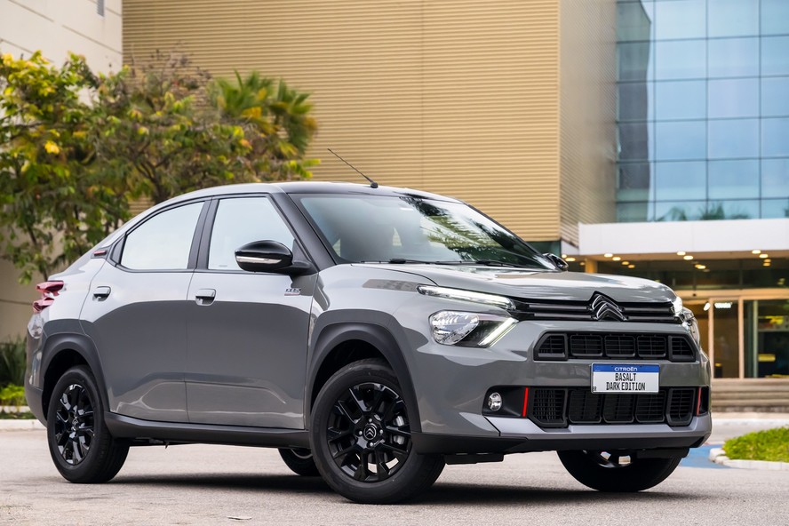 Teste: Citroën Basalt Dark Edition é SUV completão com preço de básico