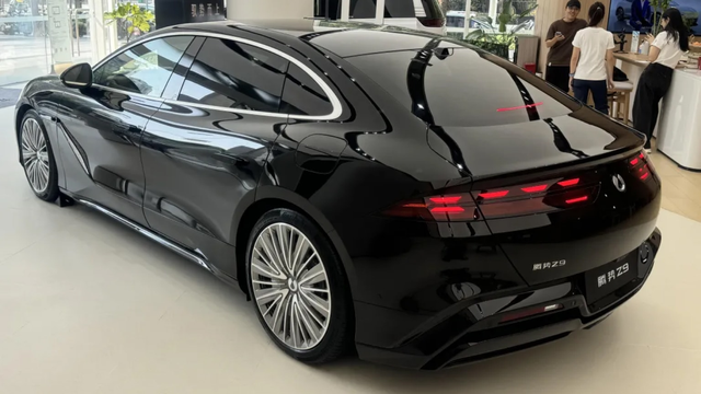 BYD Denza Z9: sedã de luxo anti-Tesla é confirmado no Brasil