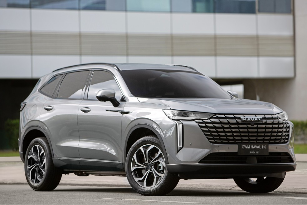 Os carros elétricos e híbridos mais vendidos do Brasil em janeiro de 2026