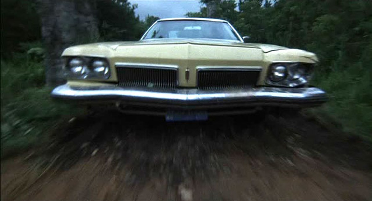 Halloween: veja 7 carros de filmes de terror que assustam qualquer um