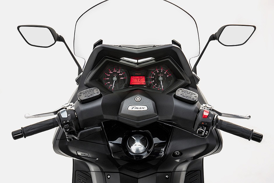 Avaliação: Yamaha T-Max 530