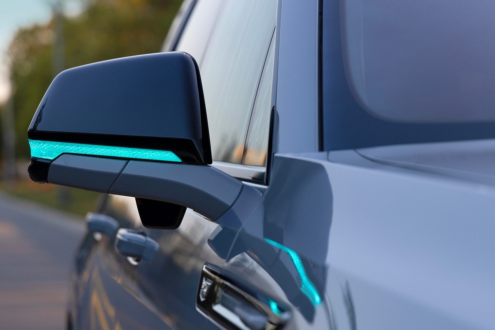 China rouba protagonismo em carros autônomos e essa luz azul é a prova